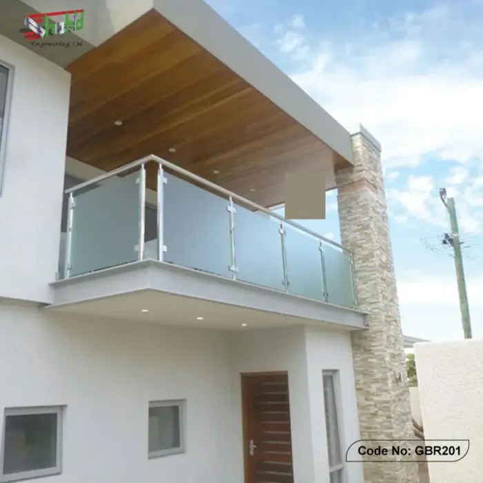 Elegant Glass Balcony Railing Designs for Modern Homes